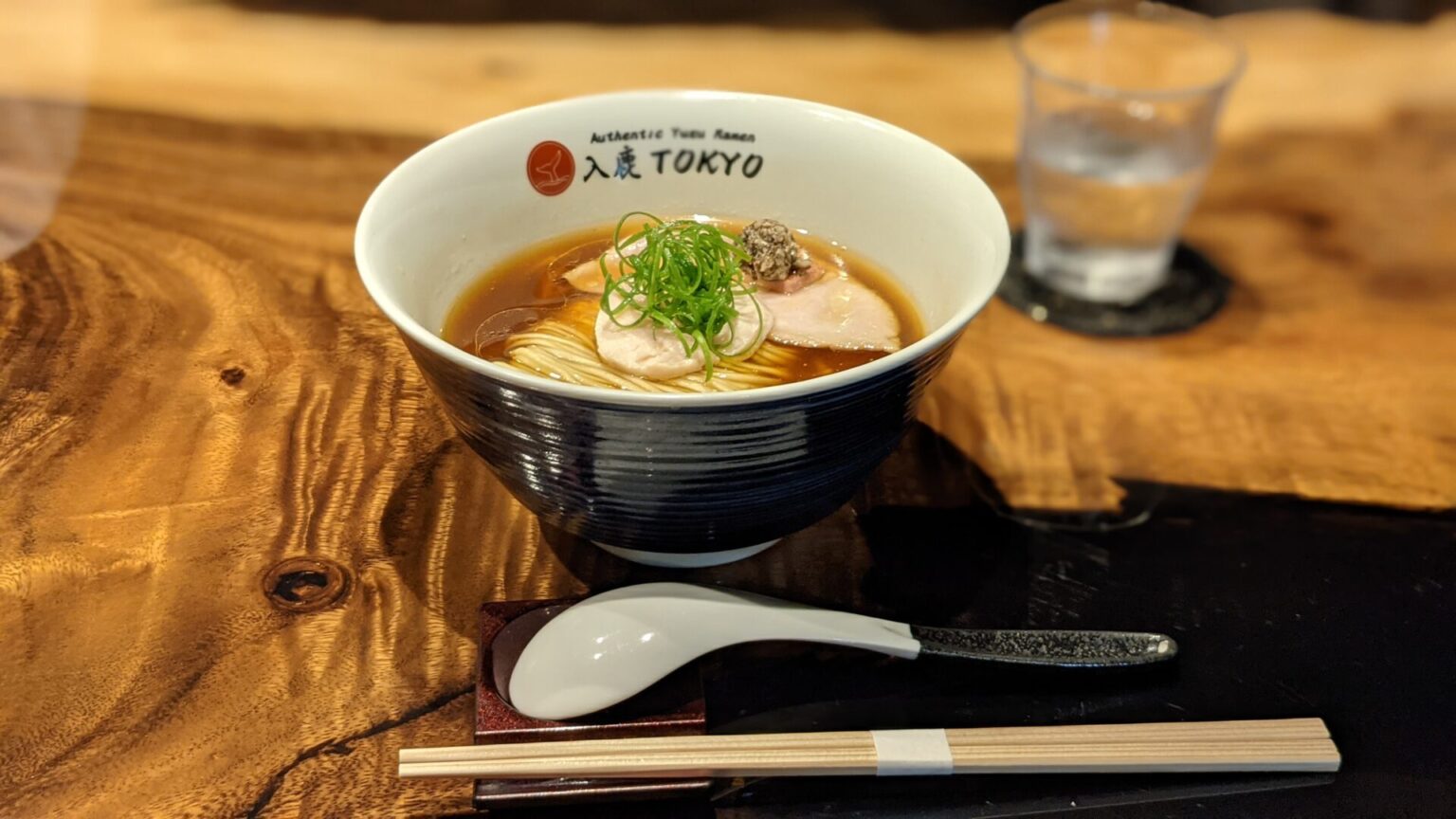 東京都千代田区にある味館トライアングルに行ってきた | mgmglabo